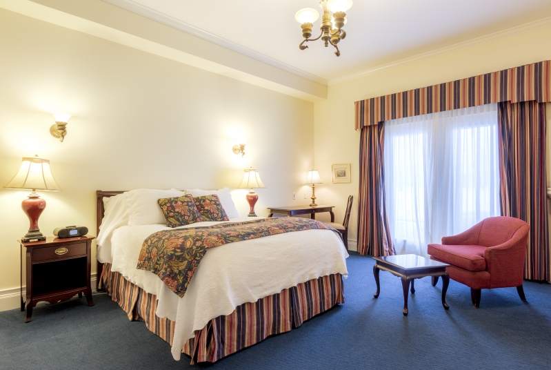 Waring House Prince Edward County